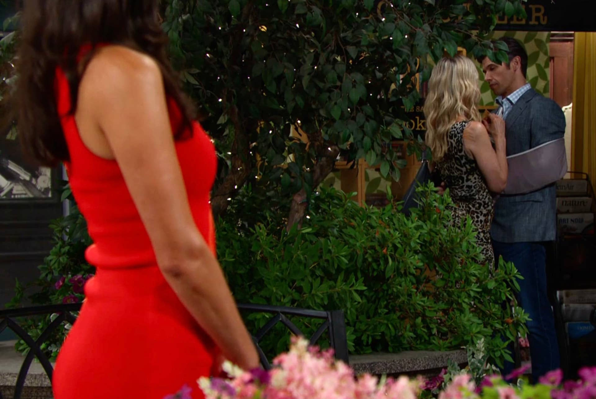 EJ and Gabi Catch Kristen Canoodling With Xander! [Recap] - Daytime ...
