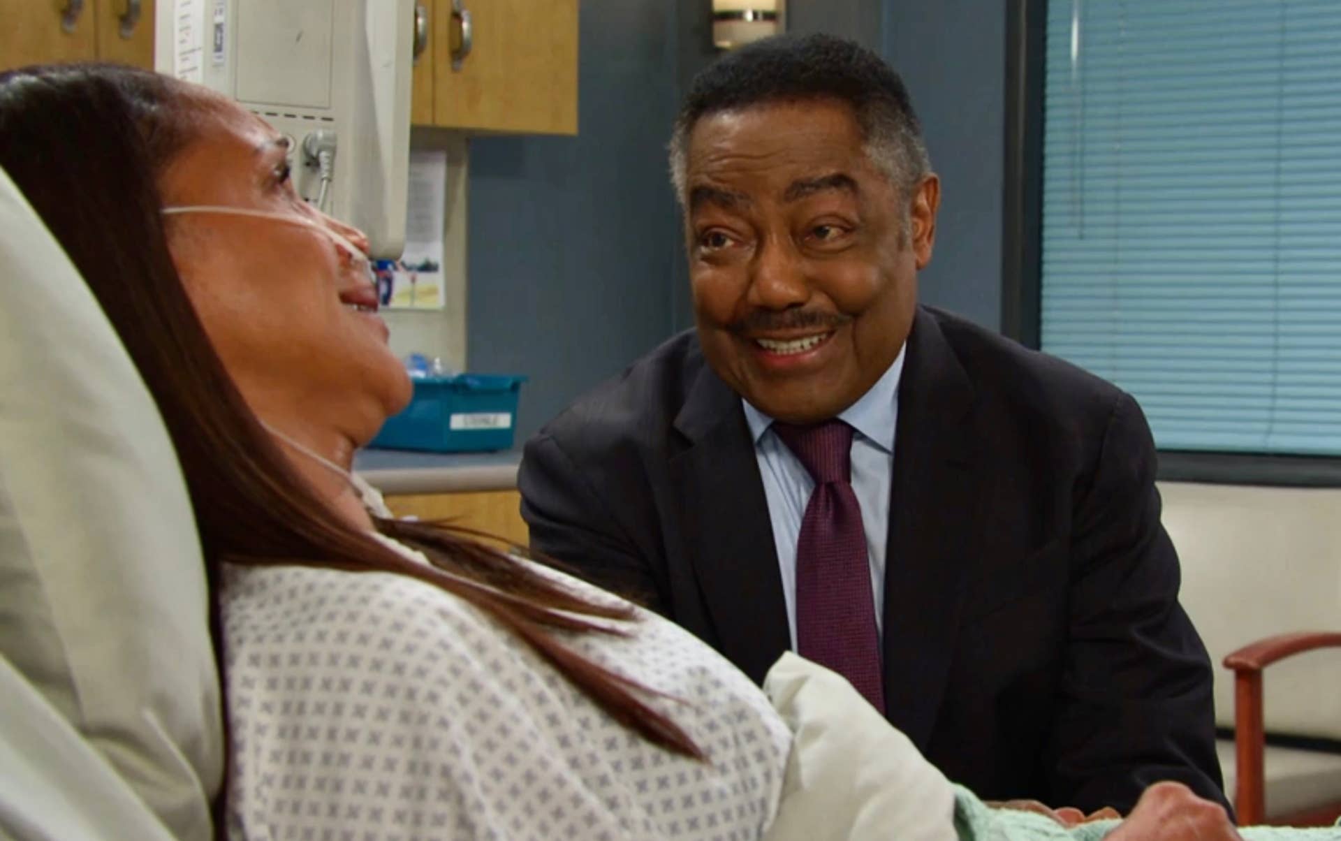 Abe and Lexie Reunite! - Daytime Confidential