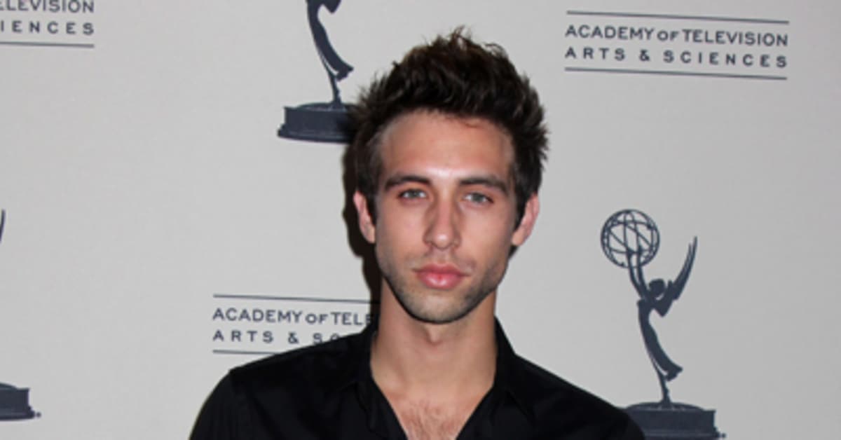 Blake Berris on Days of Our Lives Return: "Everett is a Huge Departure ...