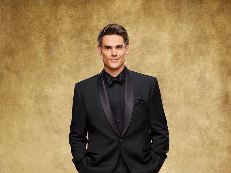 Mark Grossman Teases Potential Vegas Temptation For The Young and The ...