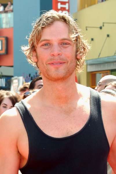 Hunky Soap Actor Twins-Turned-Country Crooners Celebrate 35th B-Day ...