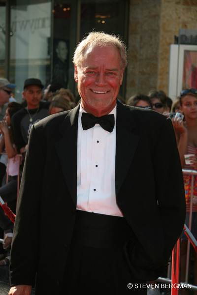 Ron Hale Departs GH - Daytime Confidential