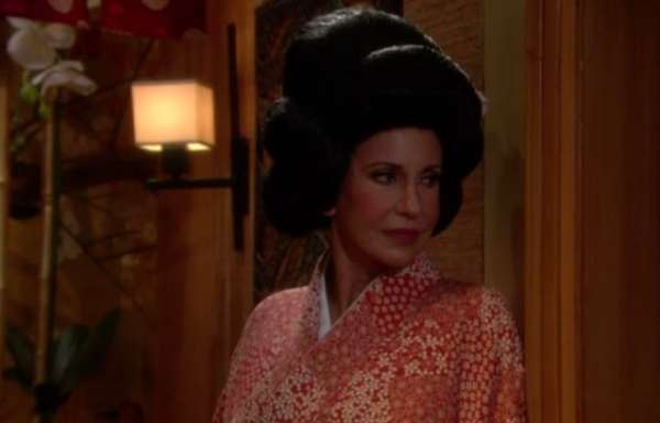 25 Totally Innocent-Yet-Oddly-Inappropriate Soap Scenes - Daytime ...