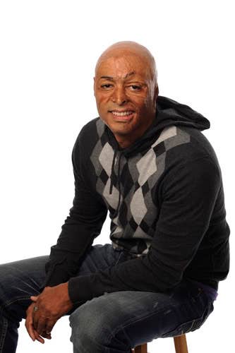 All My Children: JR Martinez, A Real American Hero - Daytime Confidential