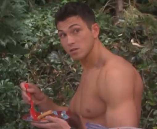 10 Daytime Soap Opera Hunks We'd Love to Take Underwear Shopping ...