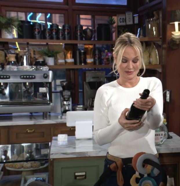 The Young and The Restless Spoilers: Sharon Receives a Mysterious ...