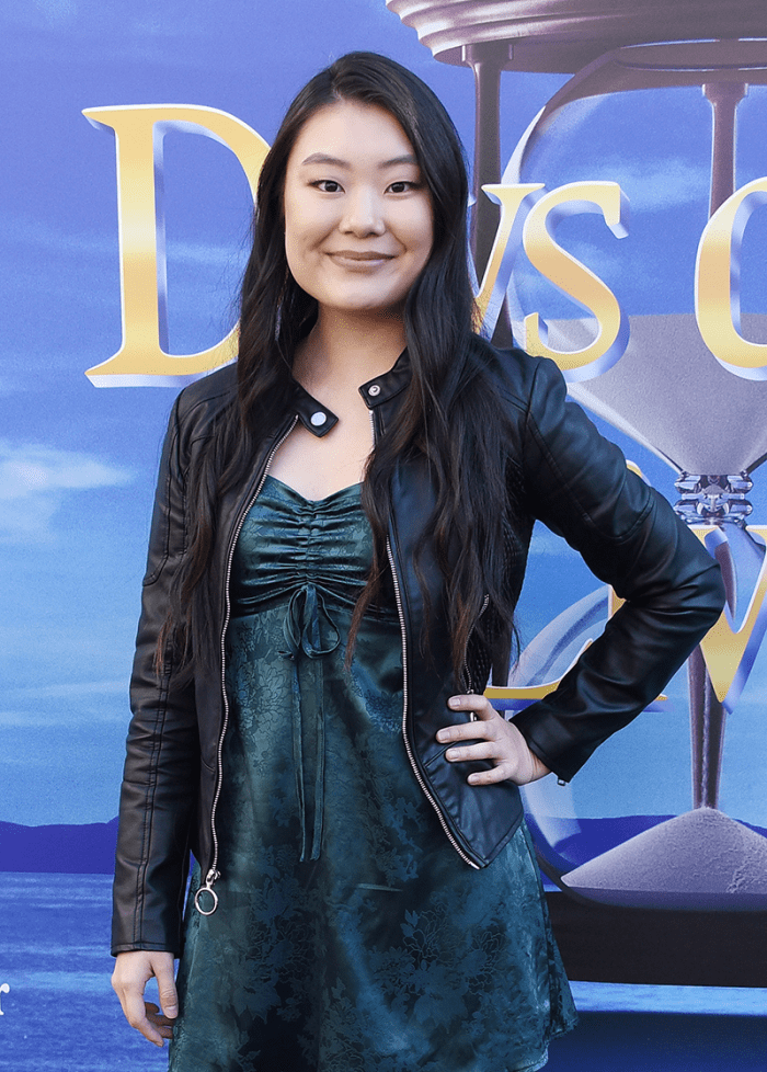 Days of Our Lives' Victoria Grace Talks All The Boys Wanting to Date ...