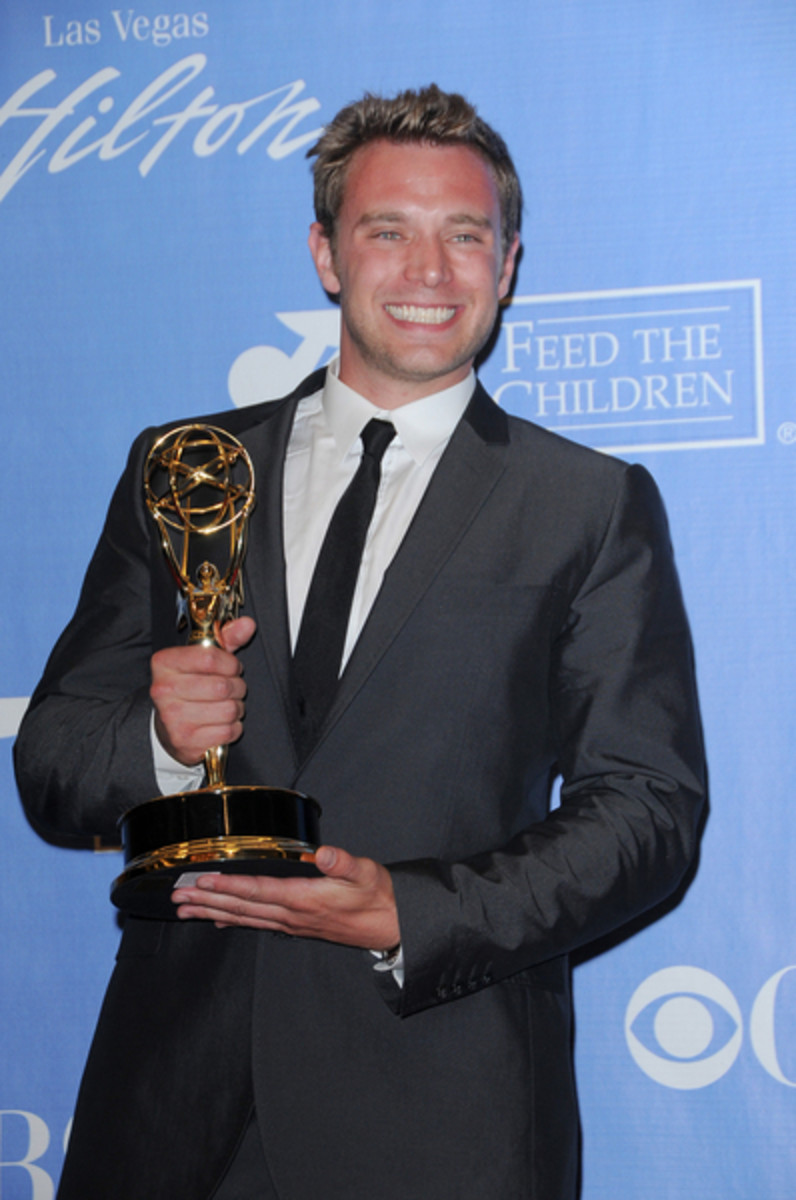 PRAISE SOAP JESUS: Billy "Killer" Miller Re-Ups at Young and Restless ...