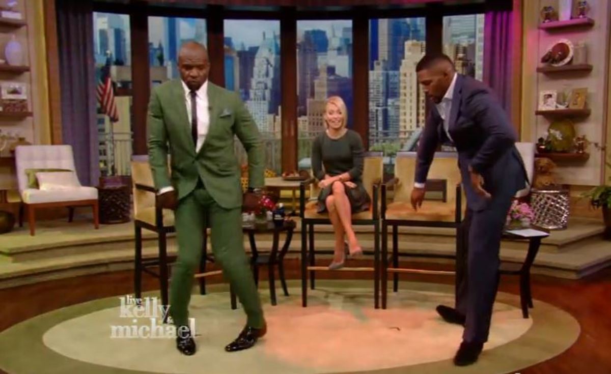 WATCH: Terry Crews and Michael Strahan Have a Hilarious Dance-Off ...