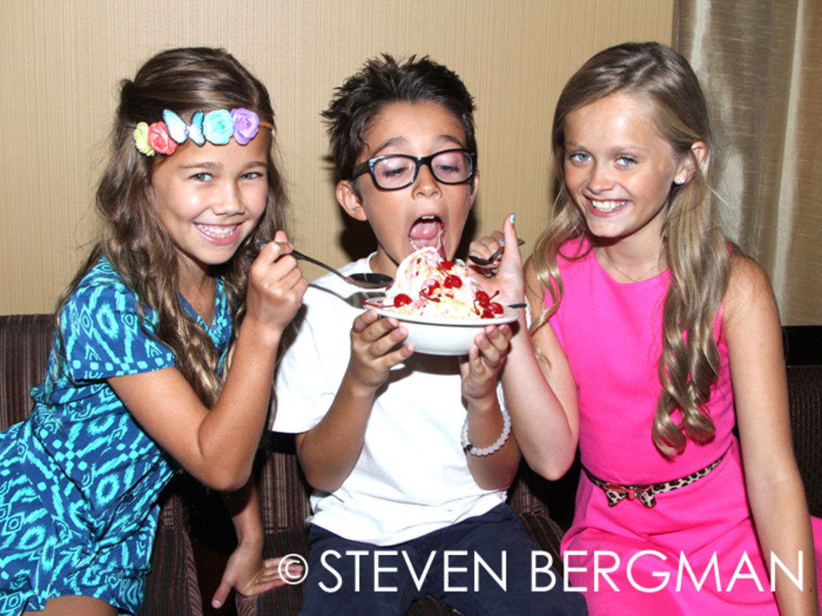 General Hospital's Scene-Stealers Sweeten GHFCW With Ice Cream Social ...