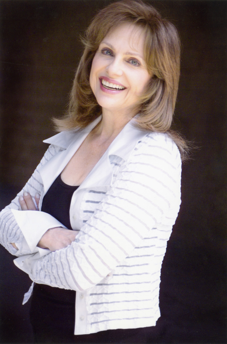 Janice Lynde Returns to The Young And The Restless - Daytime Confidential