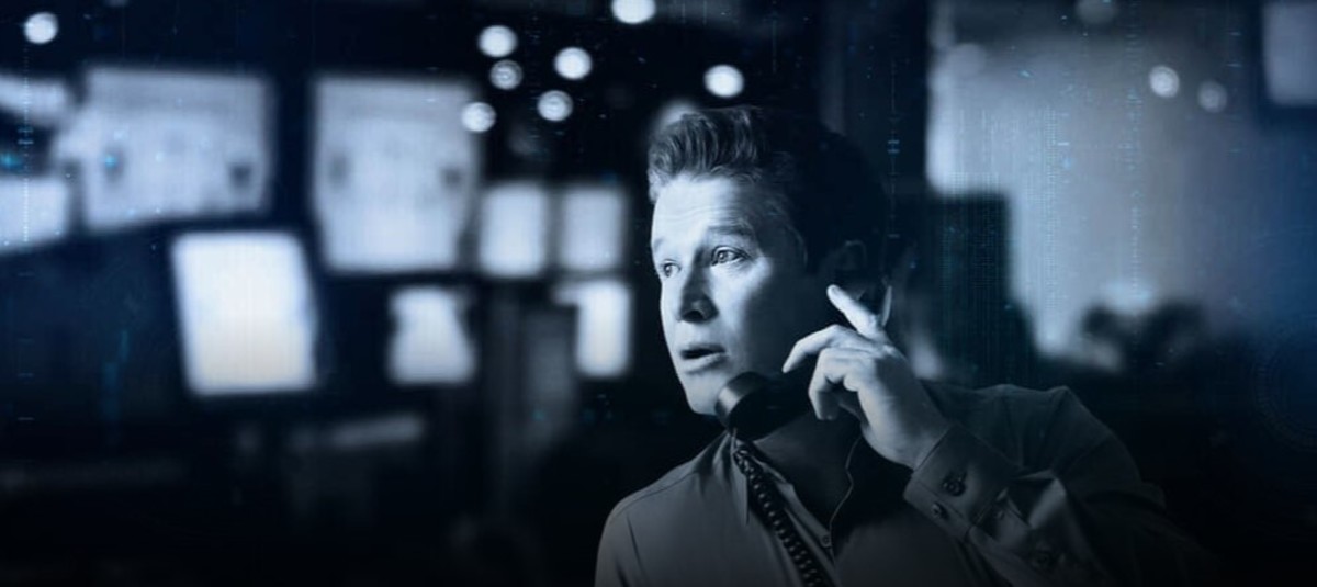 Syndicated Daytime Entertainment Newsmagazine Extra Renewed For Season ...