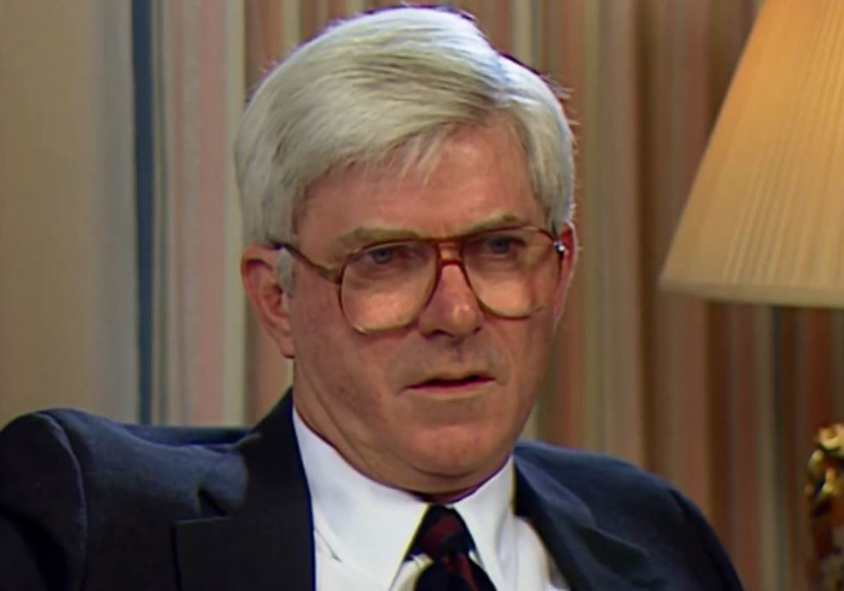 Trailblazing Talk Show Host Phil Donahue Dead at 88 - Daytime Confidential Trailblazing Talk Show Host Phil Donahue Dead at 88 - Daytime Confidential