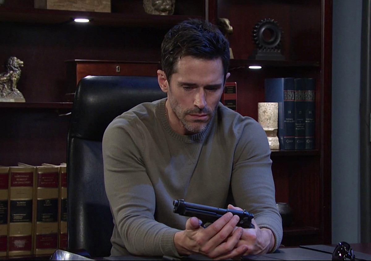 Days of Our Lives Recap: Shawn Faces a Mental Health Crisis - Daytime ...