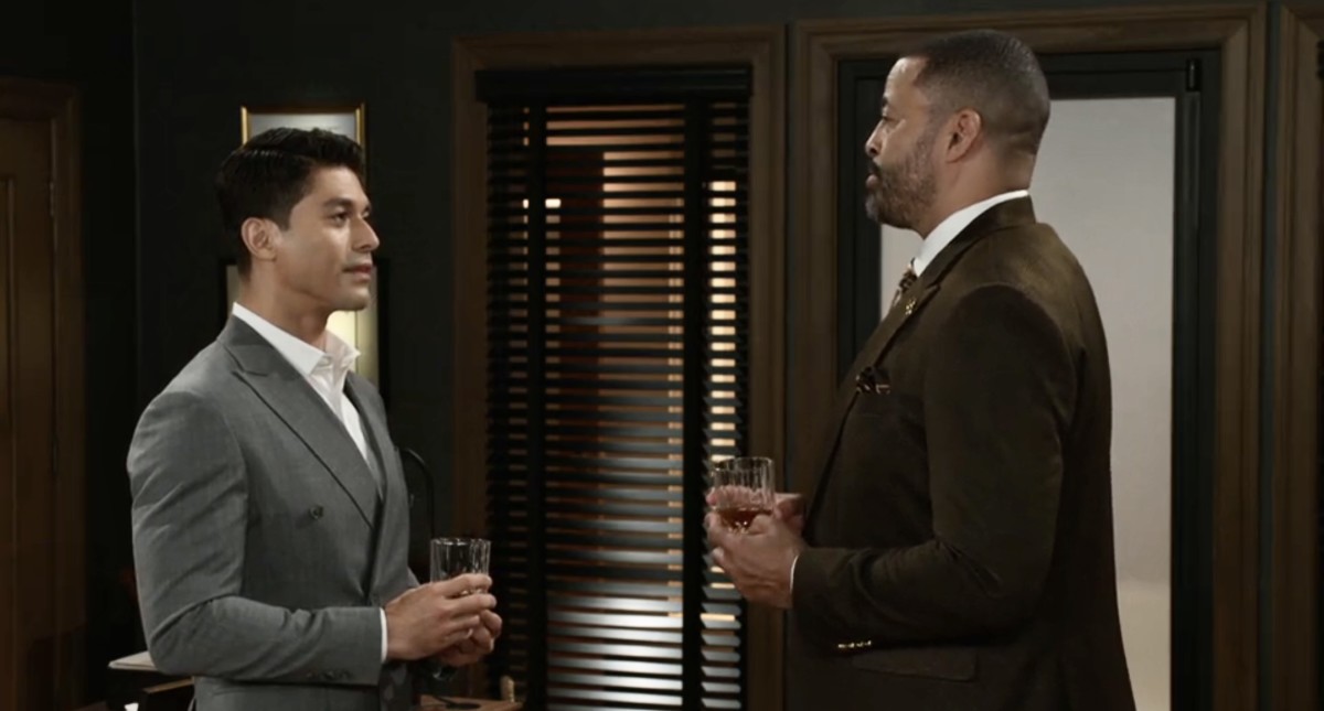 Bill Bribes Tomas! [Recap] - Daytime Confidential